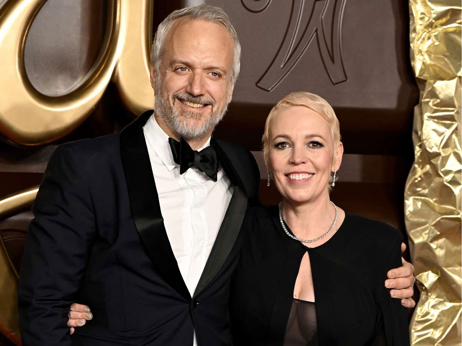 Hall Sinclair: All You Need To Know About Olivia Colman’s Son - Timely ...